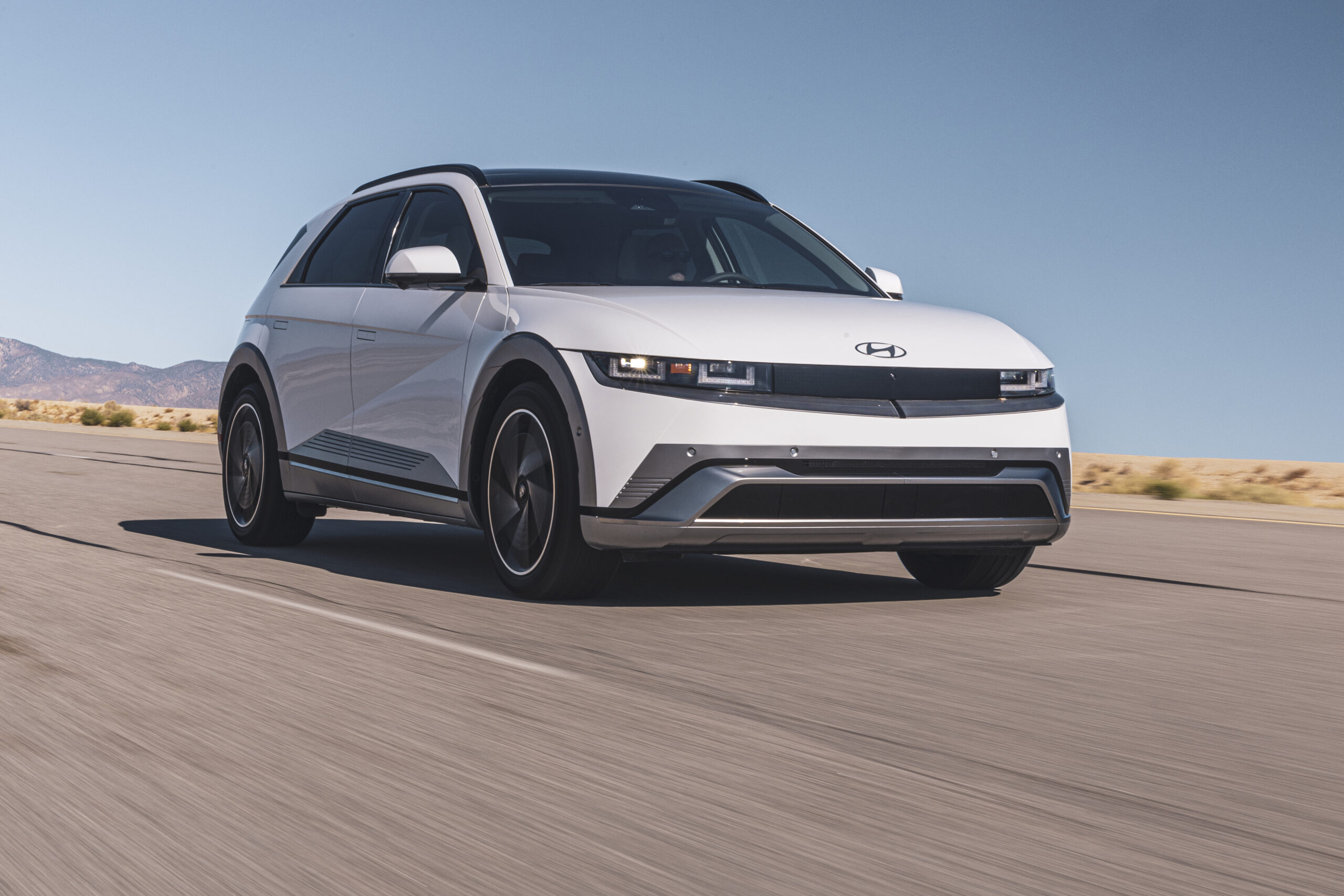 現代自、米市場で2026年型IONIQ 5を最大9,800ドル値下げ――税控除終了でEV値引き競争に | モビタイムズ